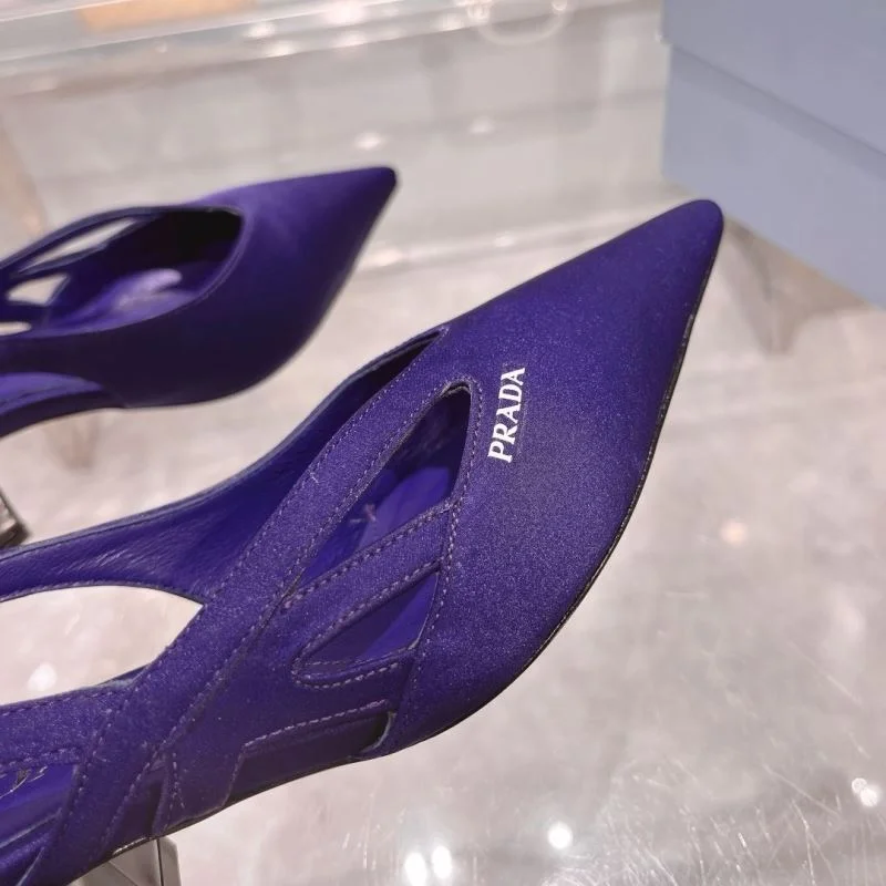 Accurate model Prada Sandals