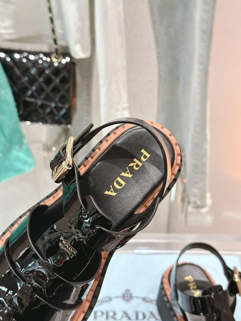 Top match Prada Sandals