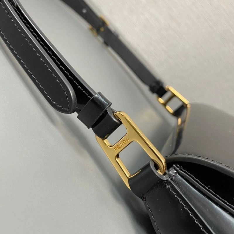 Accurate model Prada Satchel Bags