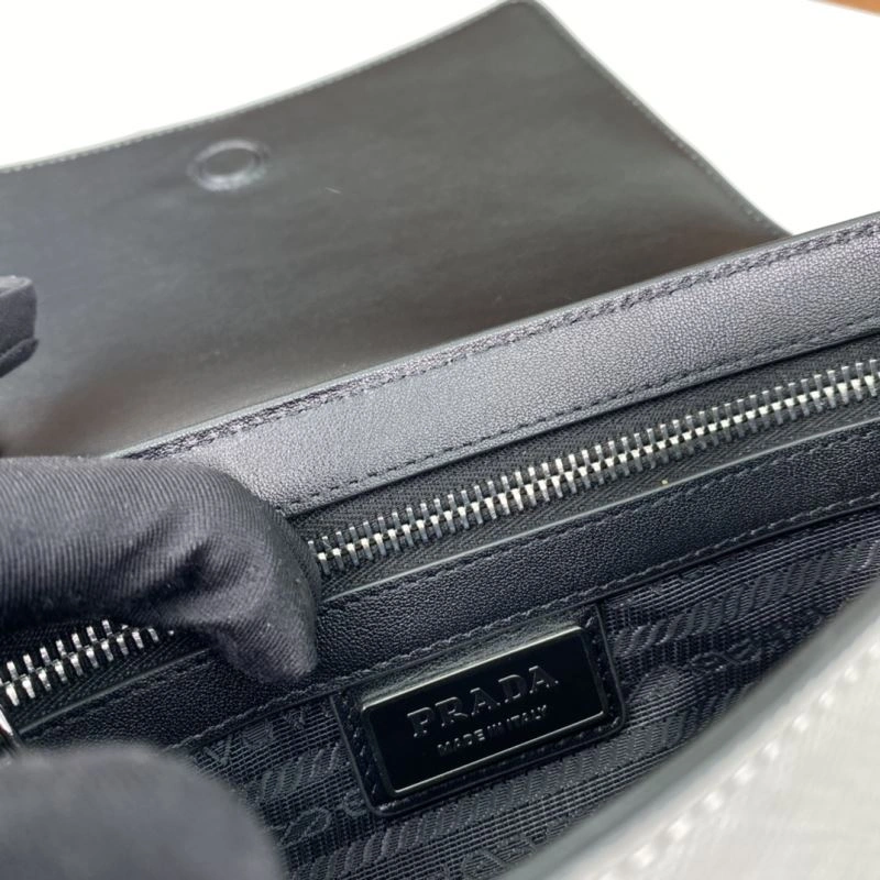 Value-priced Prada Satchel Bags