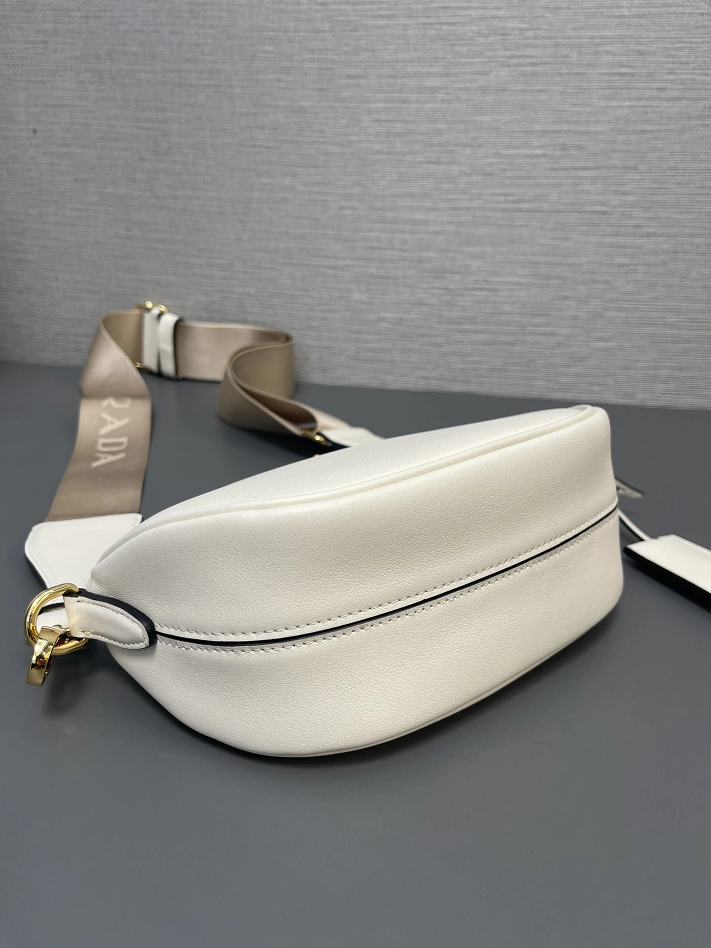 Top match Prada Satchel Bags