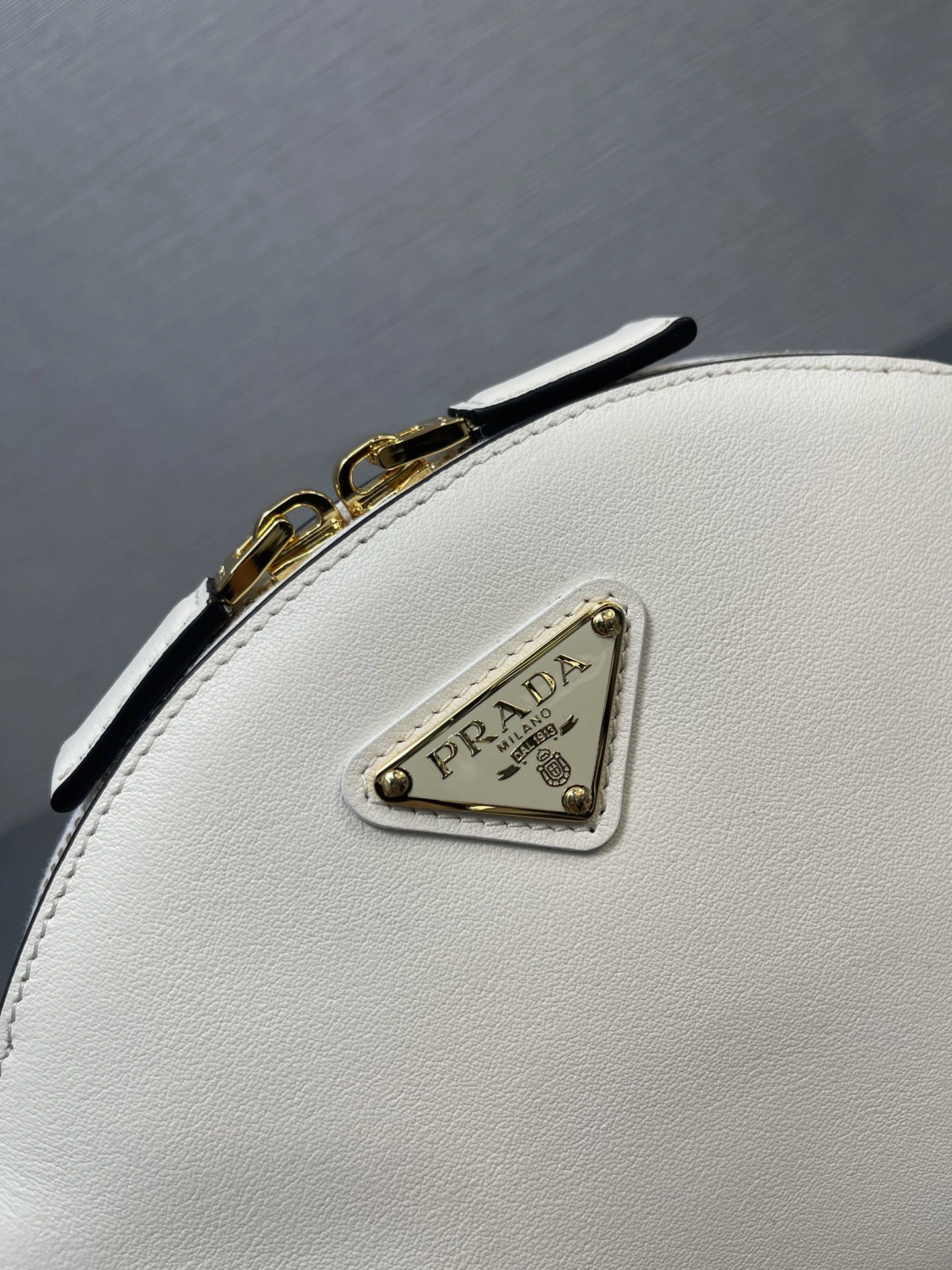 Top match Prada Satchel Bags