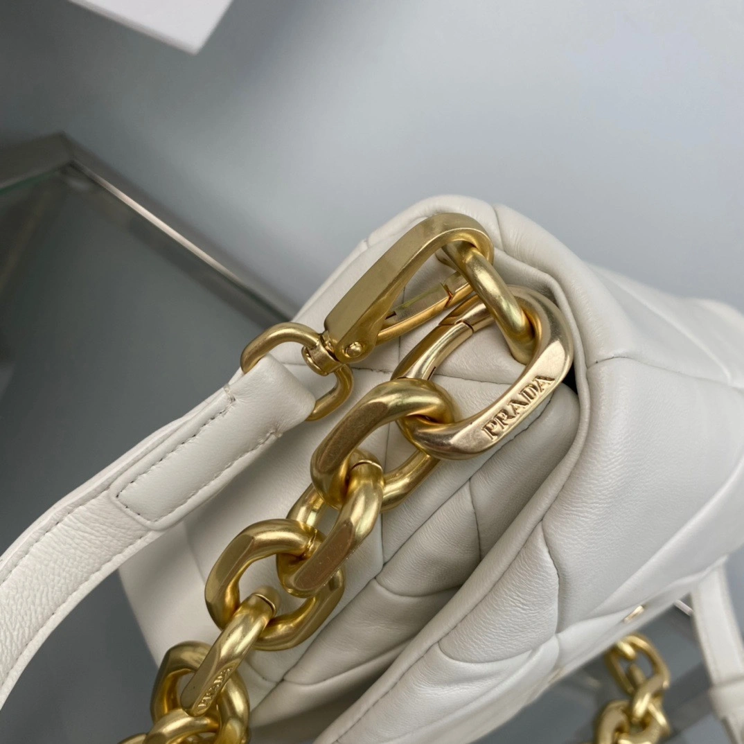 Accurate model Prada Satchel Bags