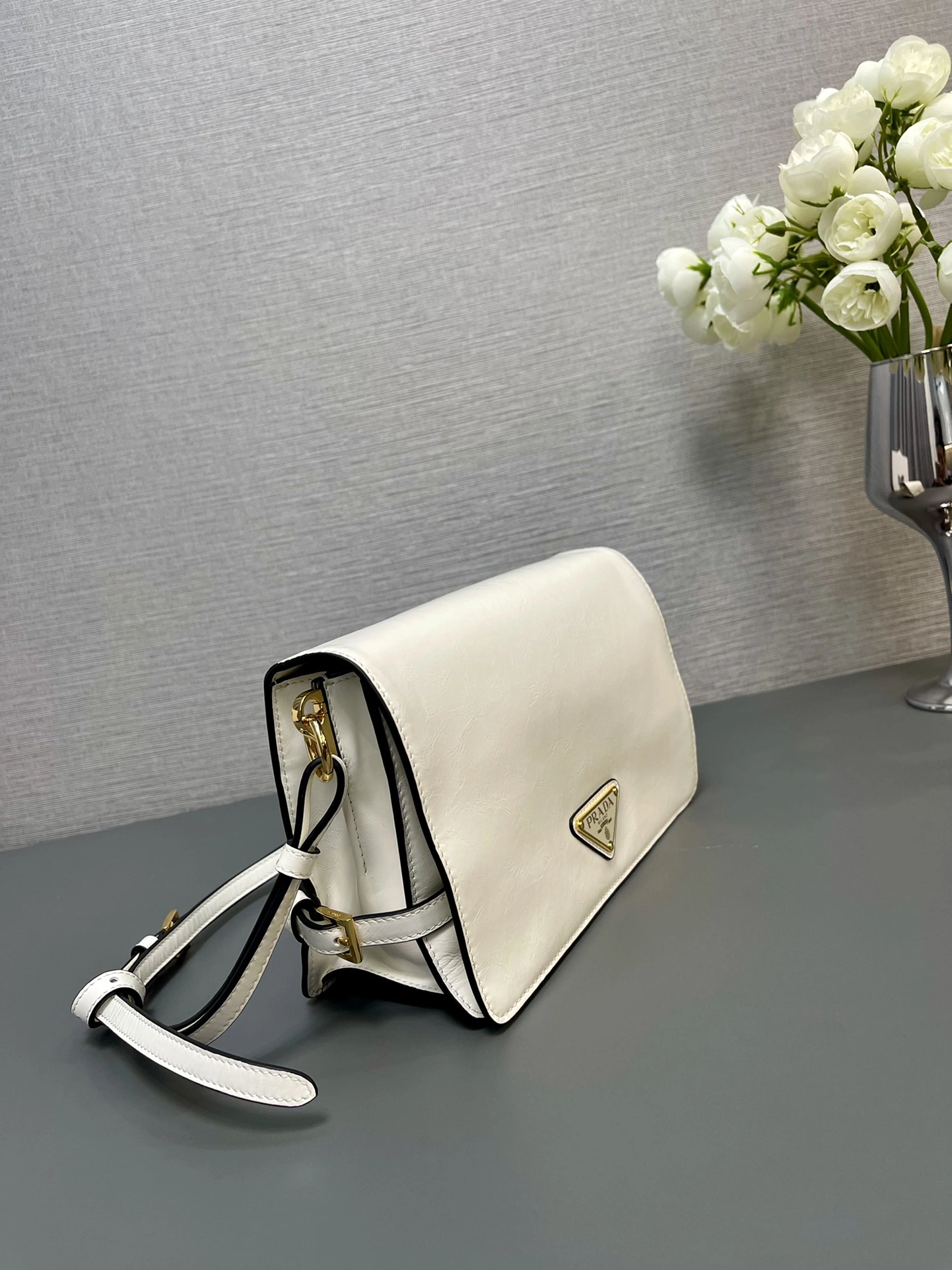 Discounted Prada Satchel Bags