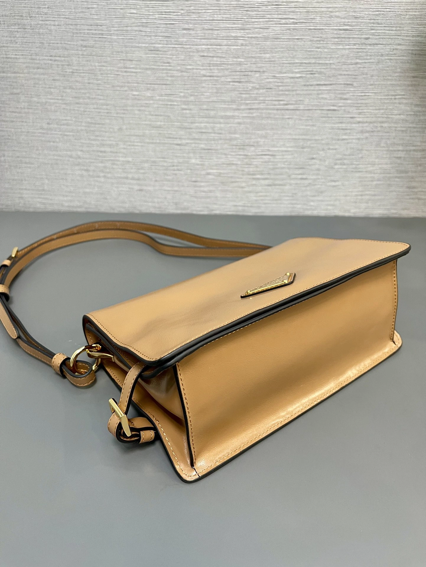 Bargain Prada Satchel Bags