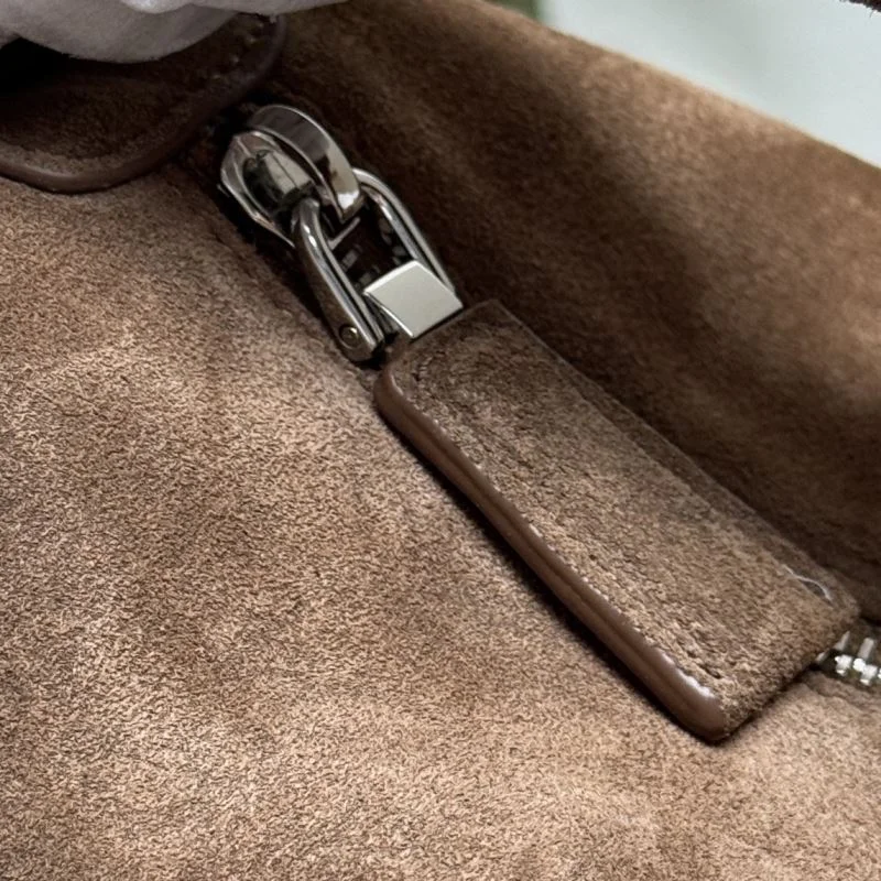 Accurate model Prada Satchel Bags
