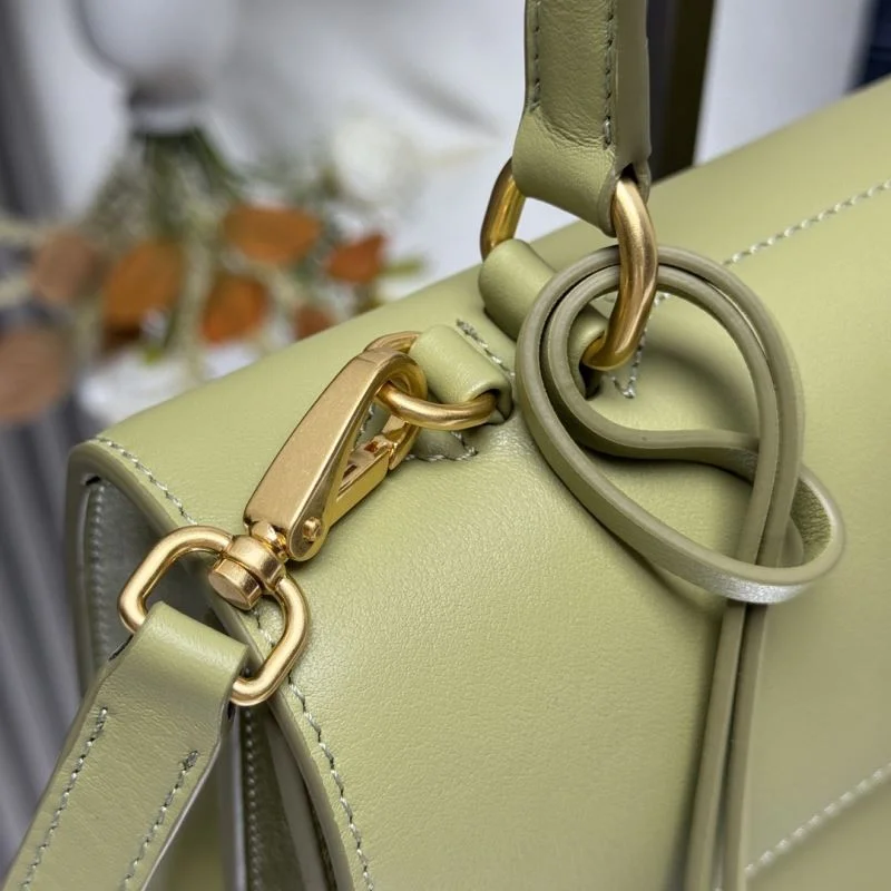 Top match Prada Satchel Bags