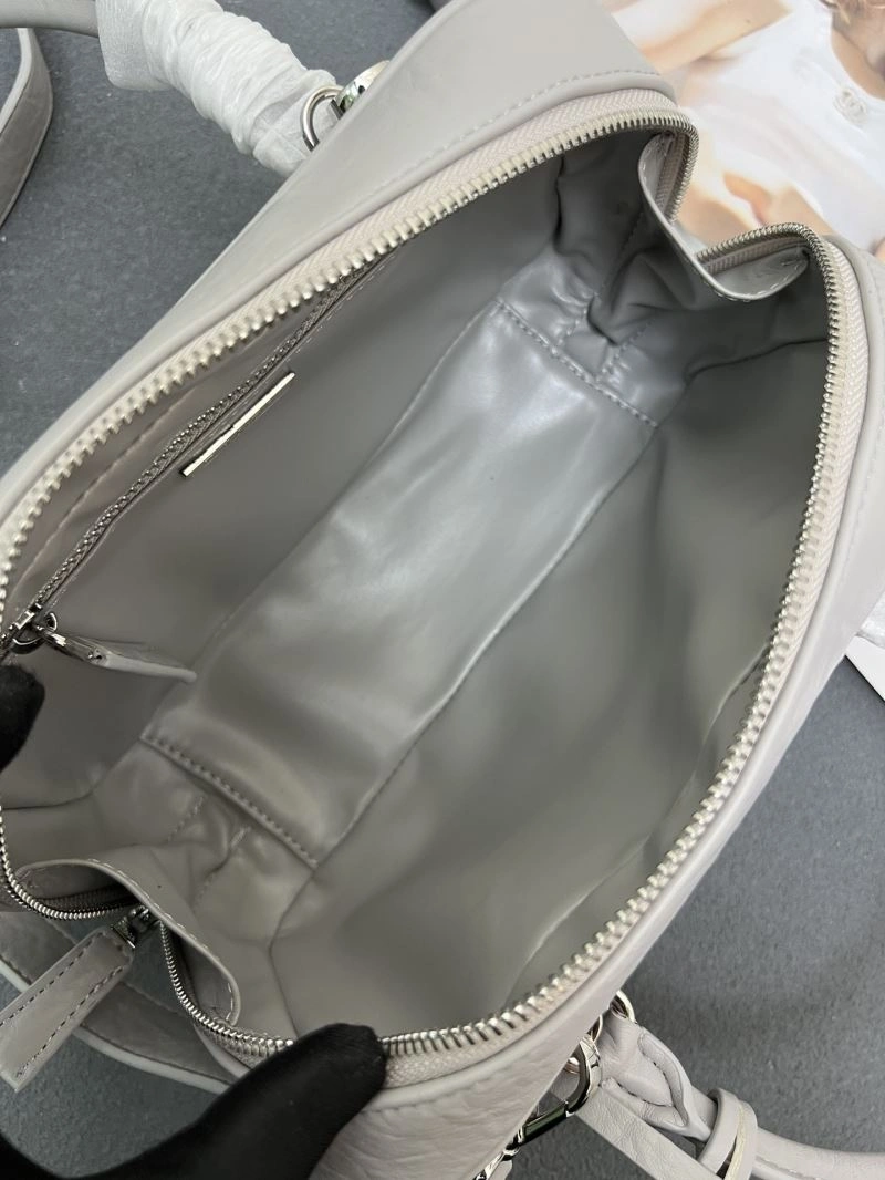 Top match Prada Satchel Bags