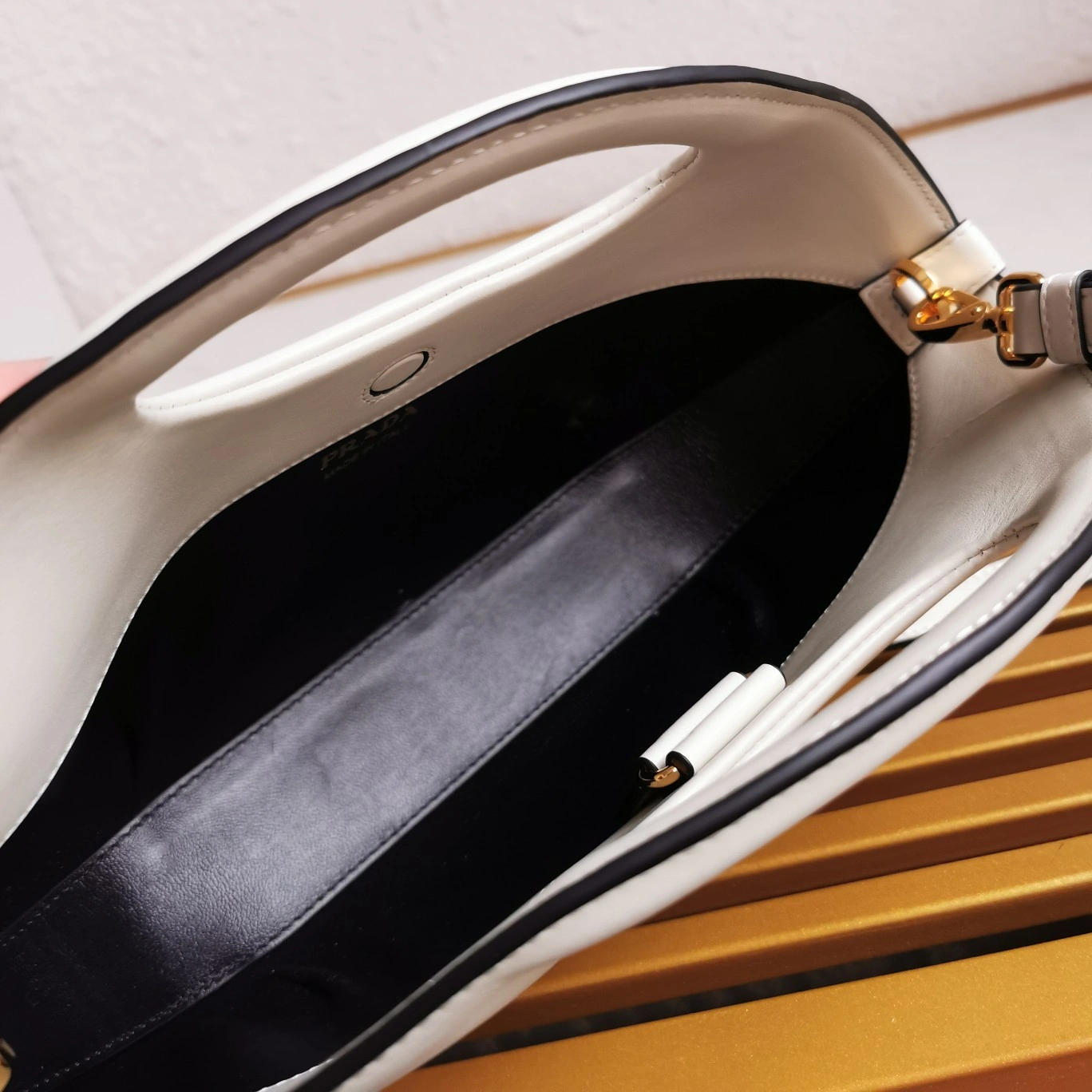 Top match Prada Satchel Bags