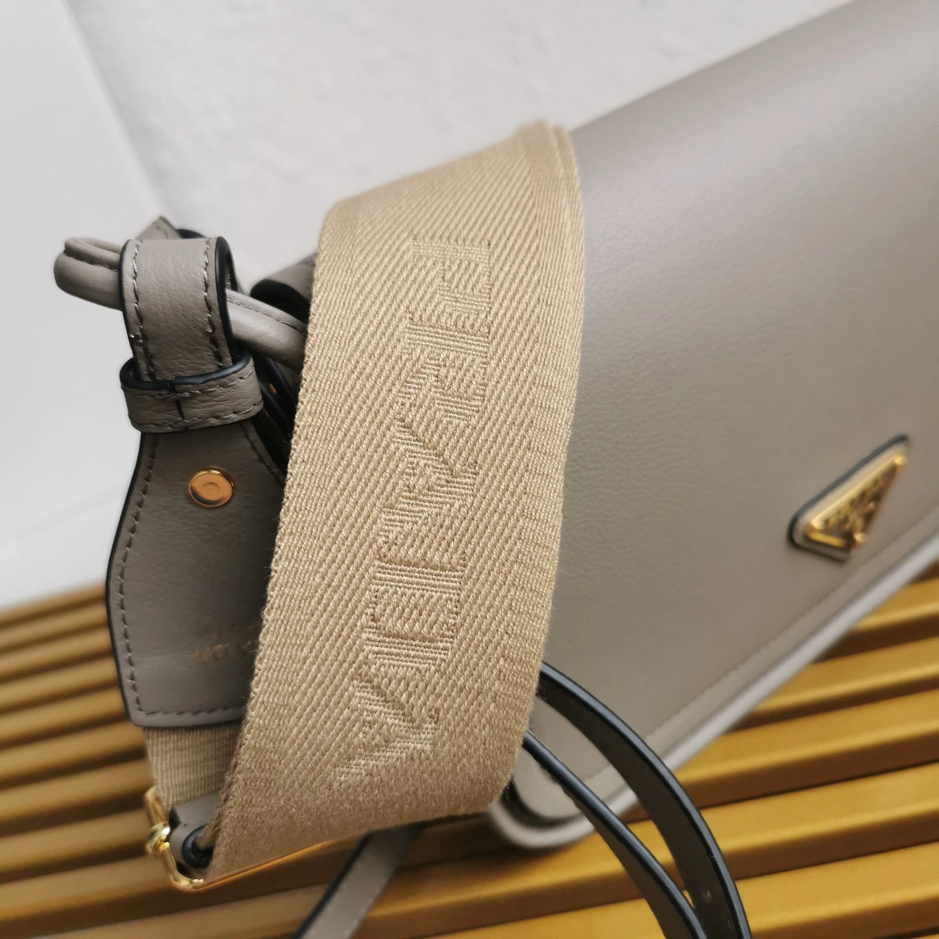 Economical Prada Satchel Bags