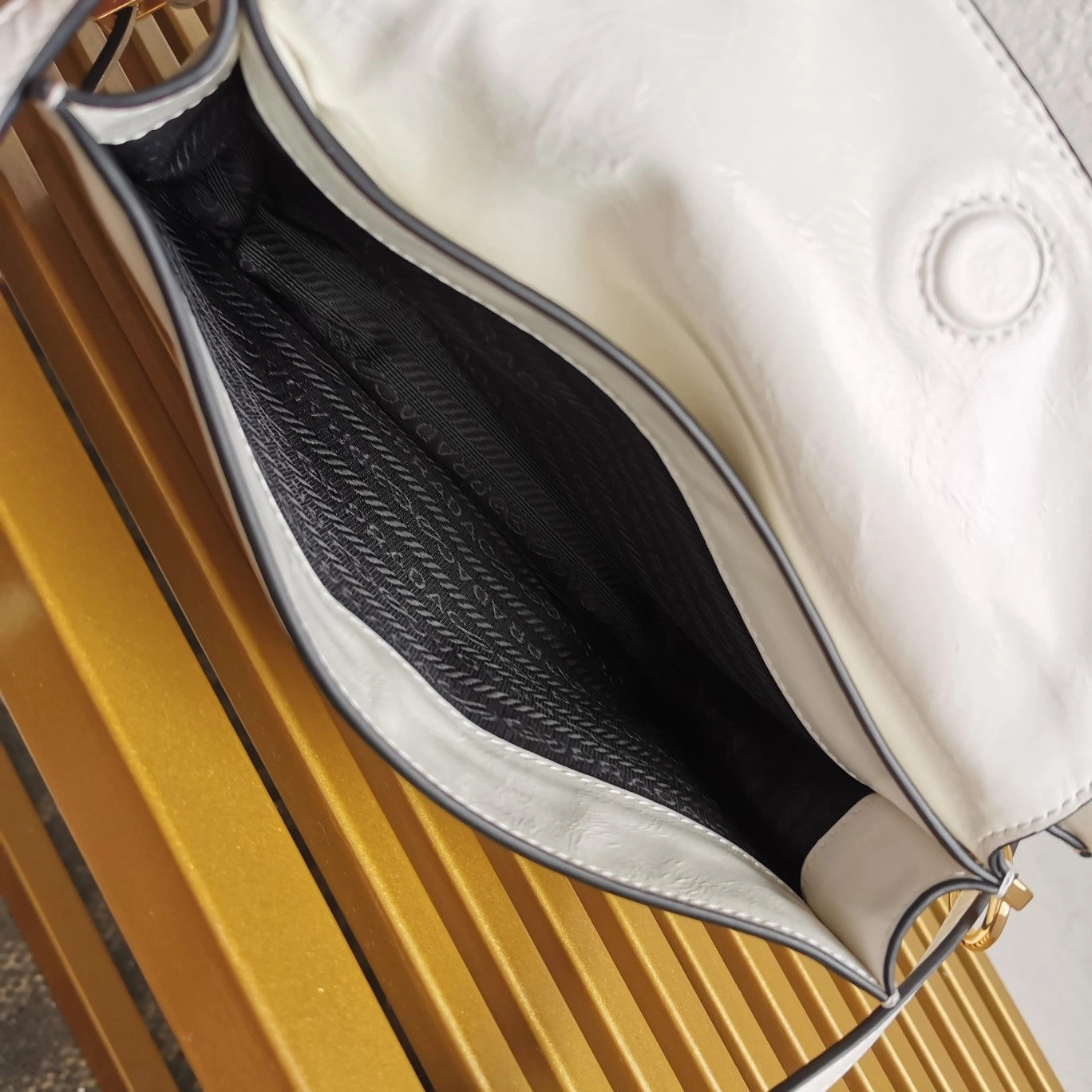 High accuracy Prada Satchel Bags