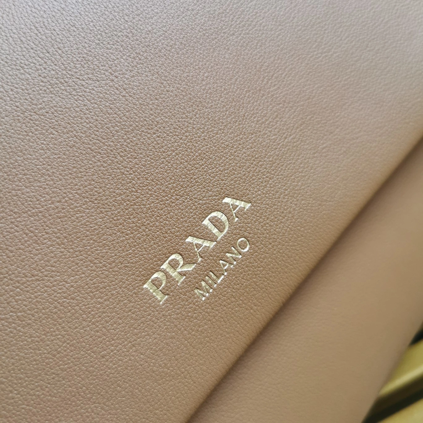 High accuracy Prada Satchel Bags