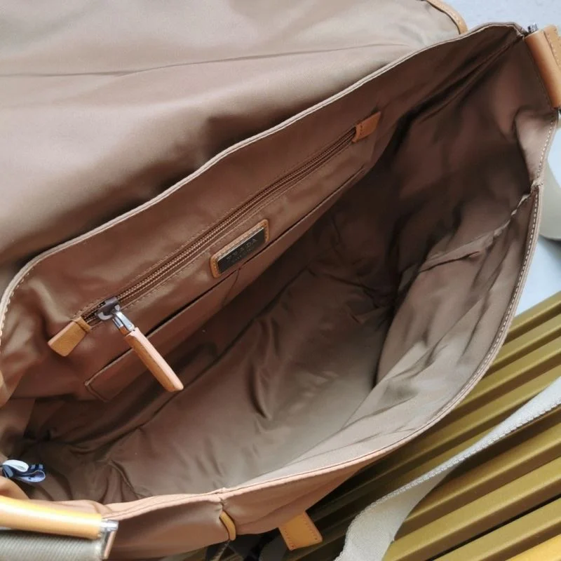 Accurate model Prada Satchel Bags