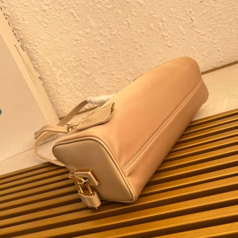Accurate model Prada Satchel Bags