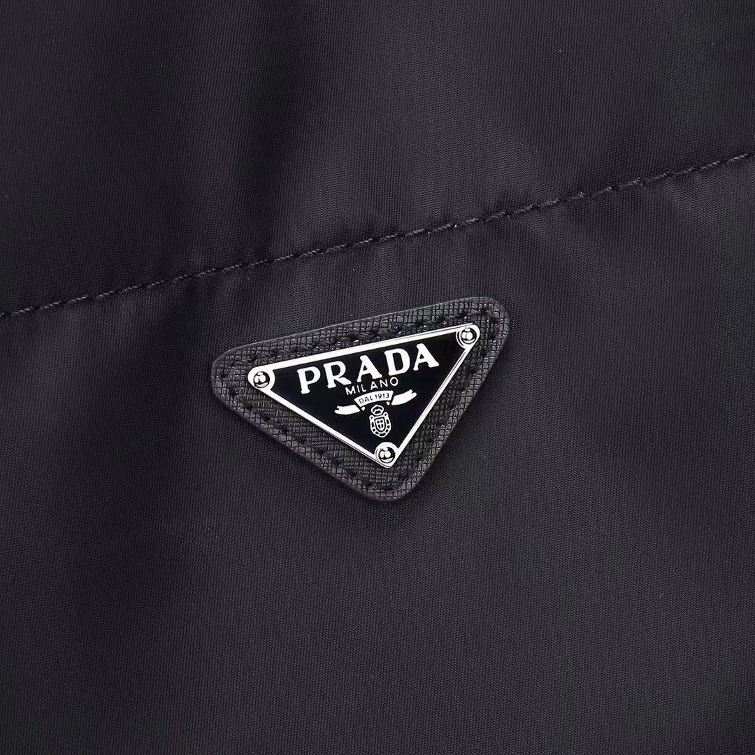 Low-cost Prada Shopping Bags