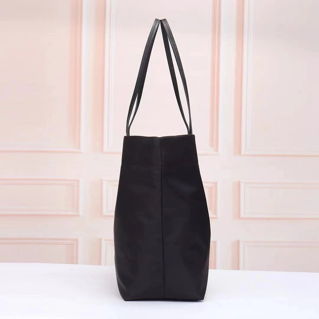 Low-cost Prada Shopping Bags