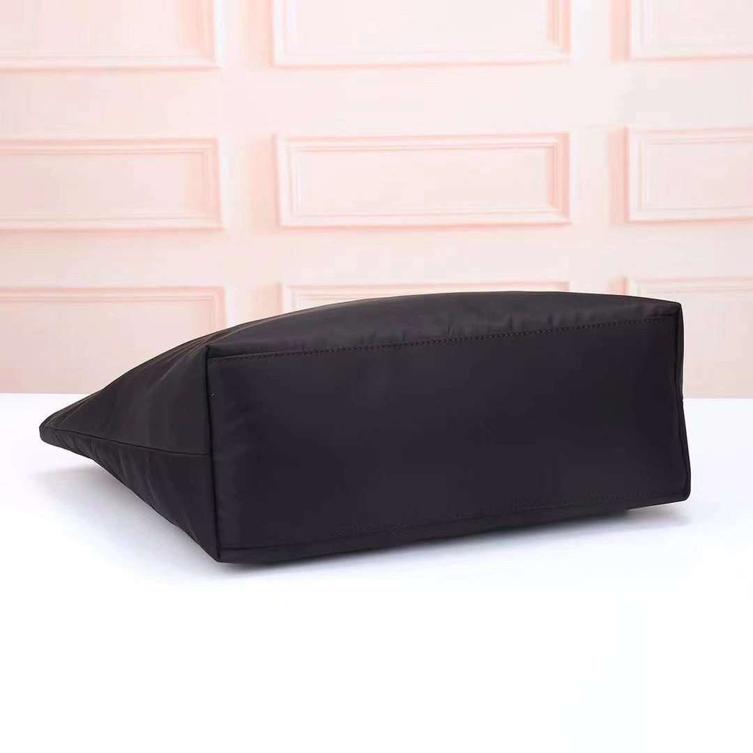 Low-cost Prada Shopping Bags