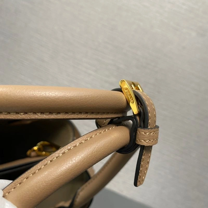 High fidelity Prada Shopping Bags
