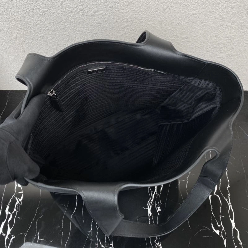 High accuracy Prada Shopping Bags