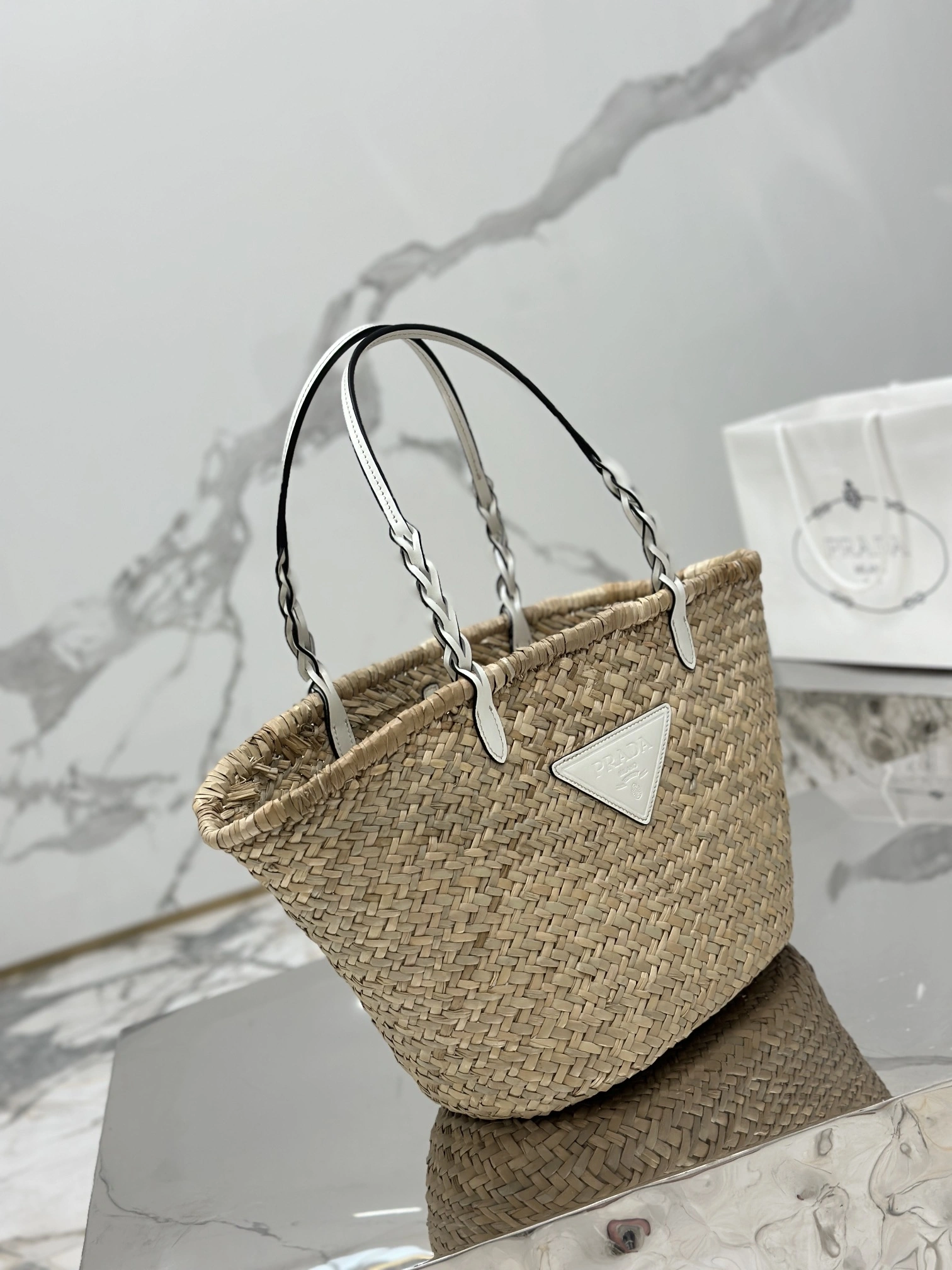High accuracy Prada Shopping Bags