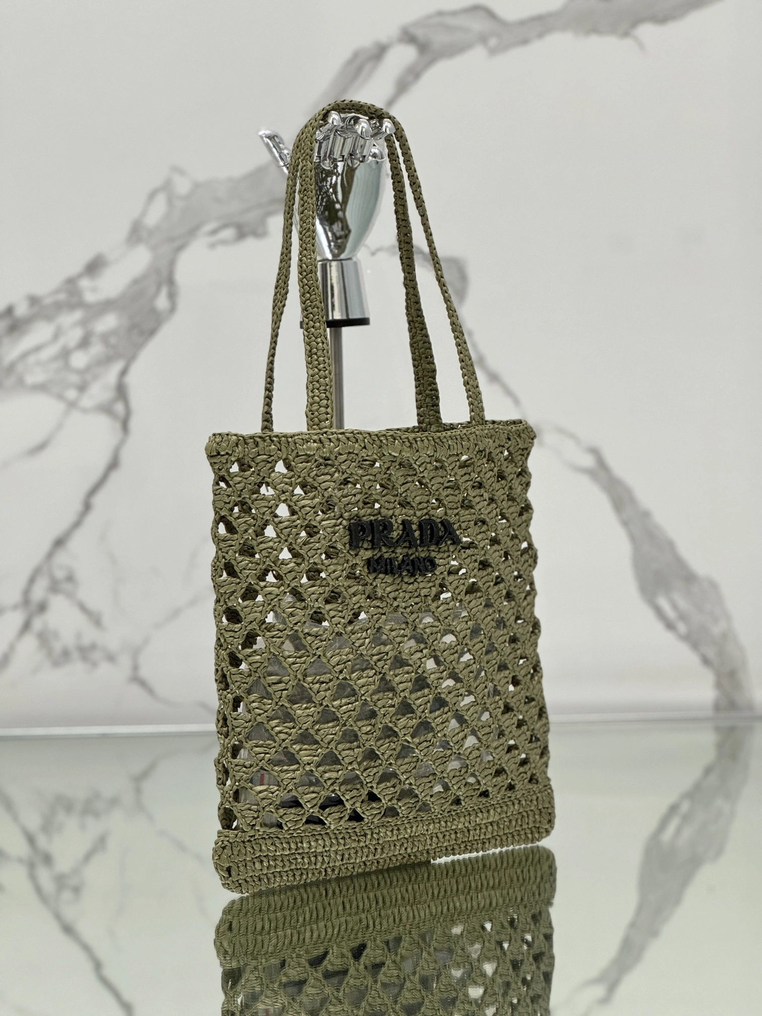 Accurate model Prada Shopping Bags