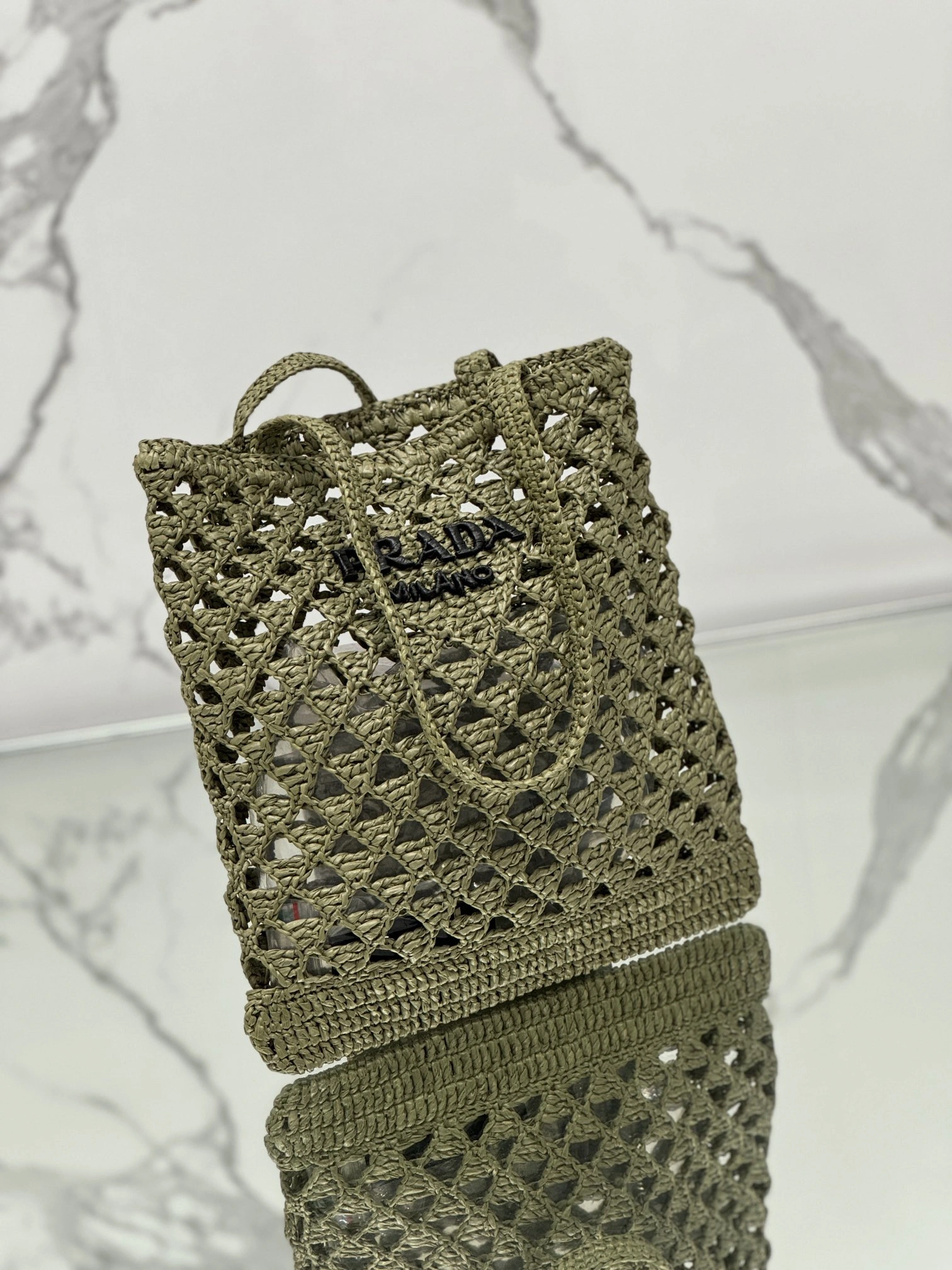 Accurate model Prada Shopping Bags