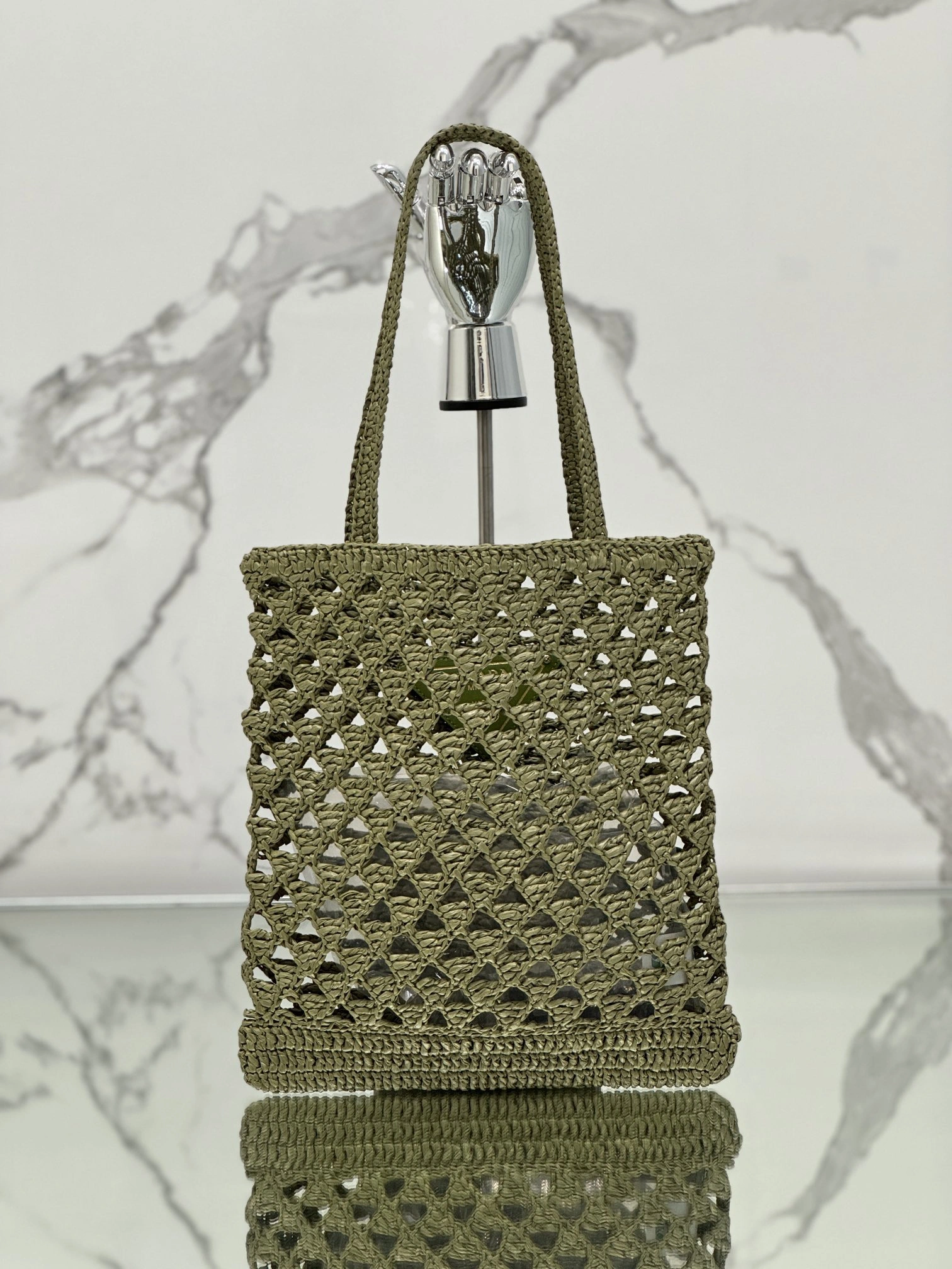 Accurate model Prada Shopping Bags