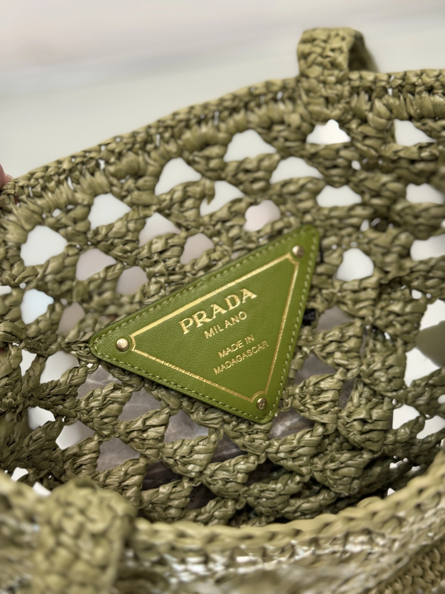 Accurate model Prada Shopping Bags