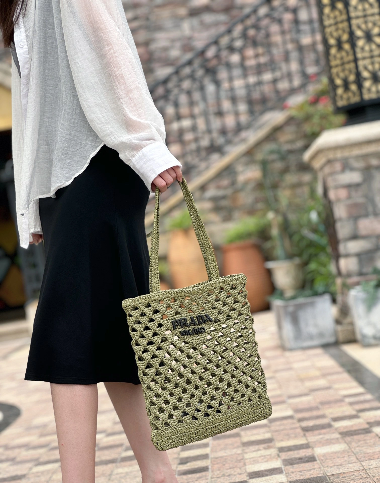 Accurate model Prada Shopping Bags