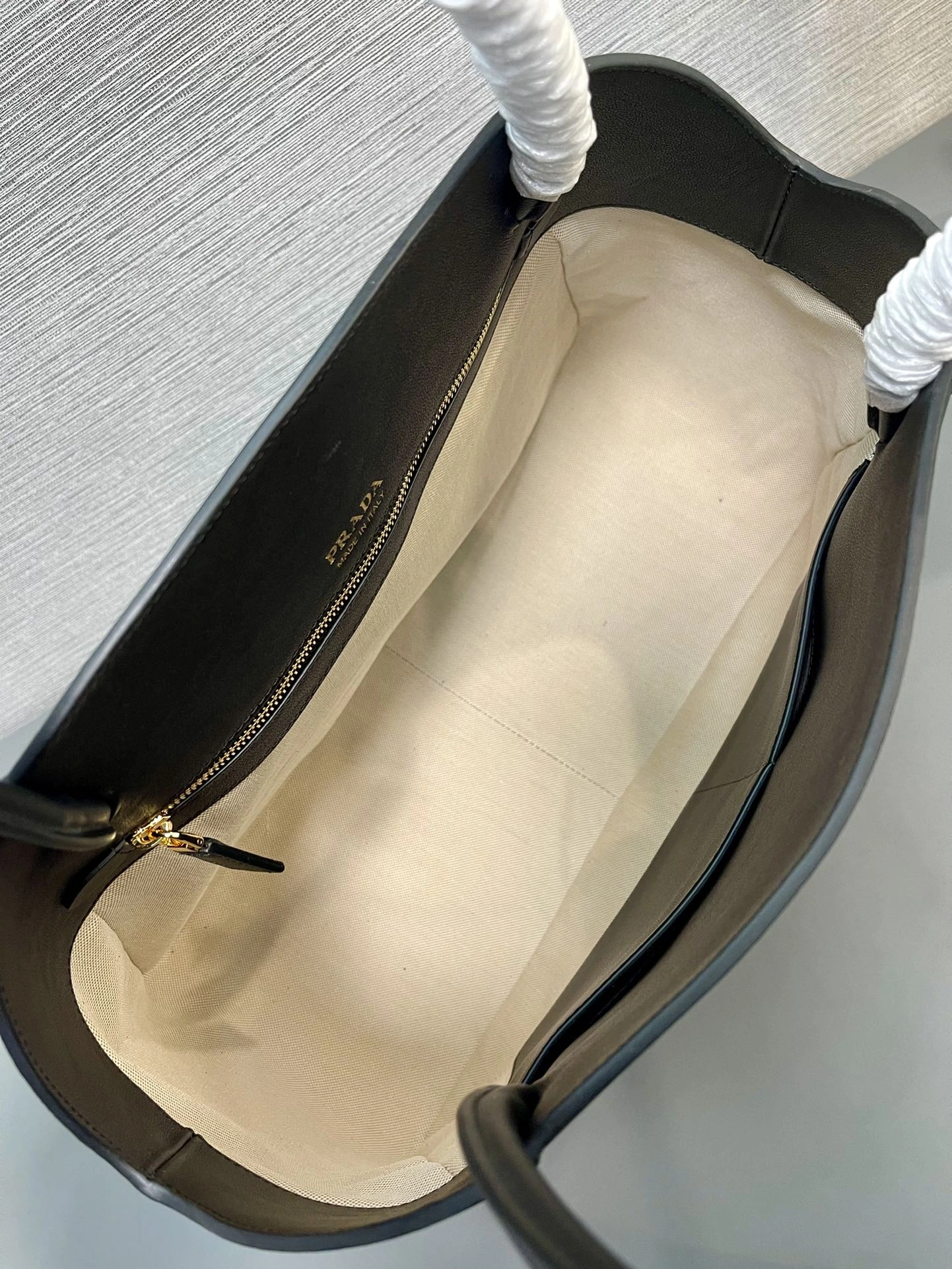 Inexpensive Prada Shopping Bags