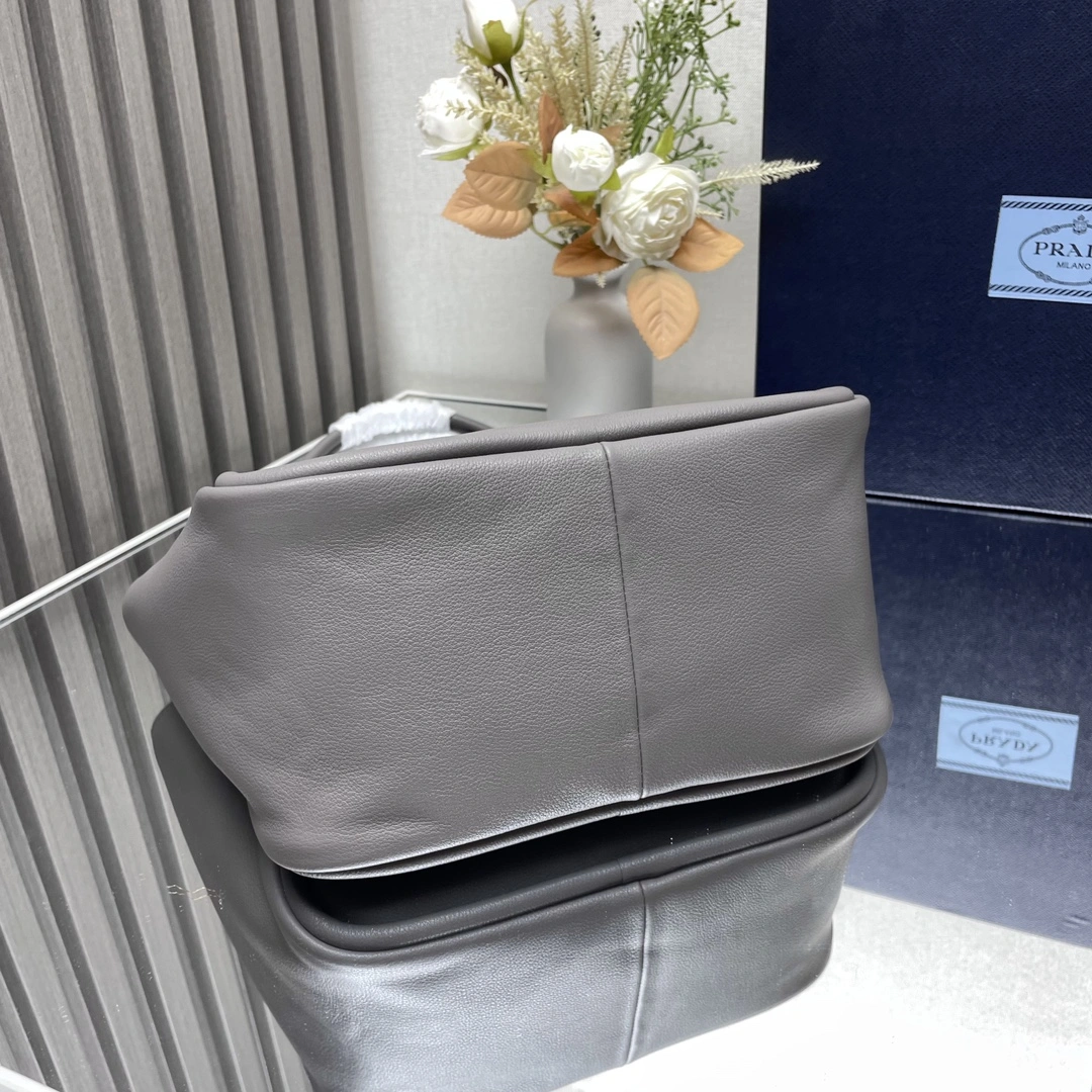 Indistinguishable Prada Shopping Bags