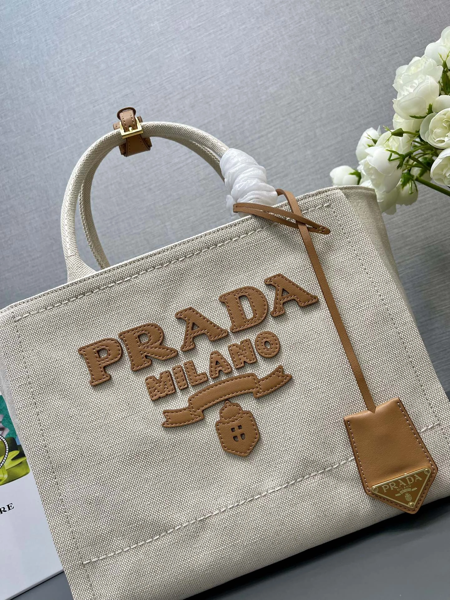 High fidelity Prada Shopping Bags