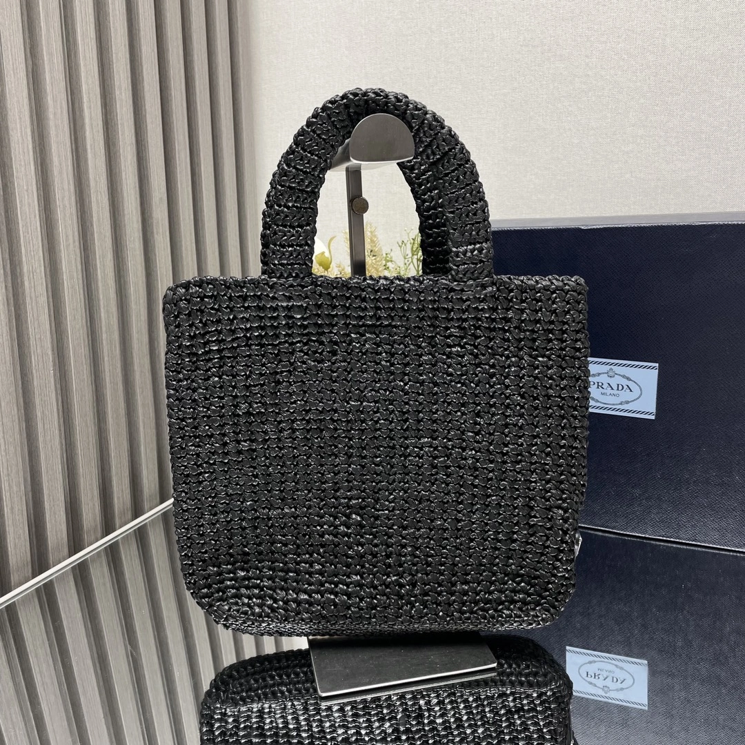 Top match Prada Shopping Bags