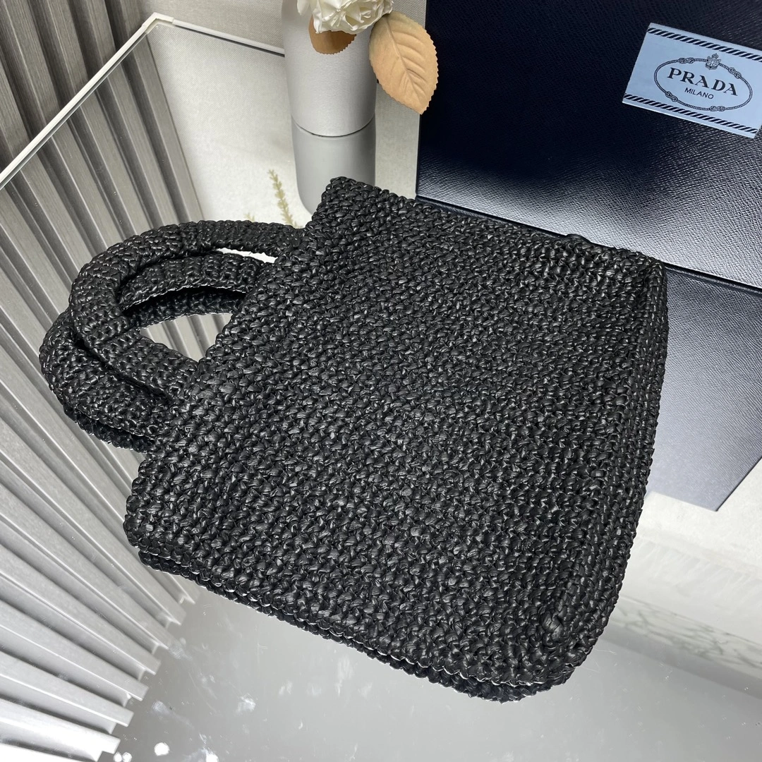 Top match Prada Shopping Bags