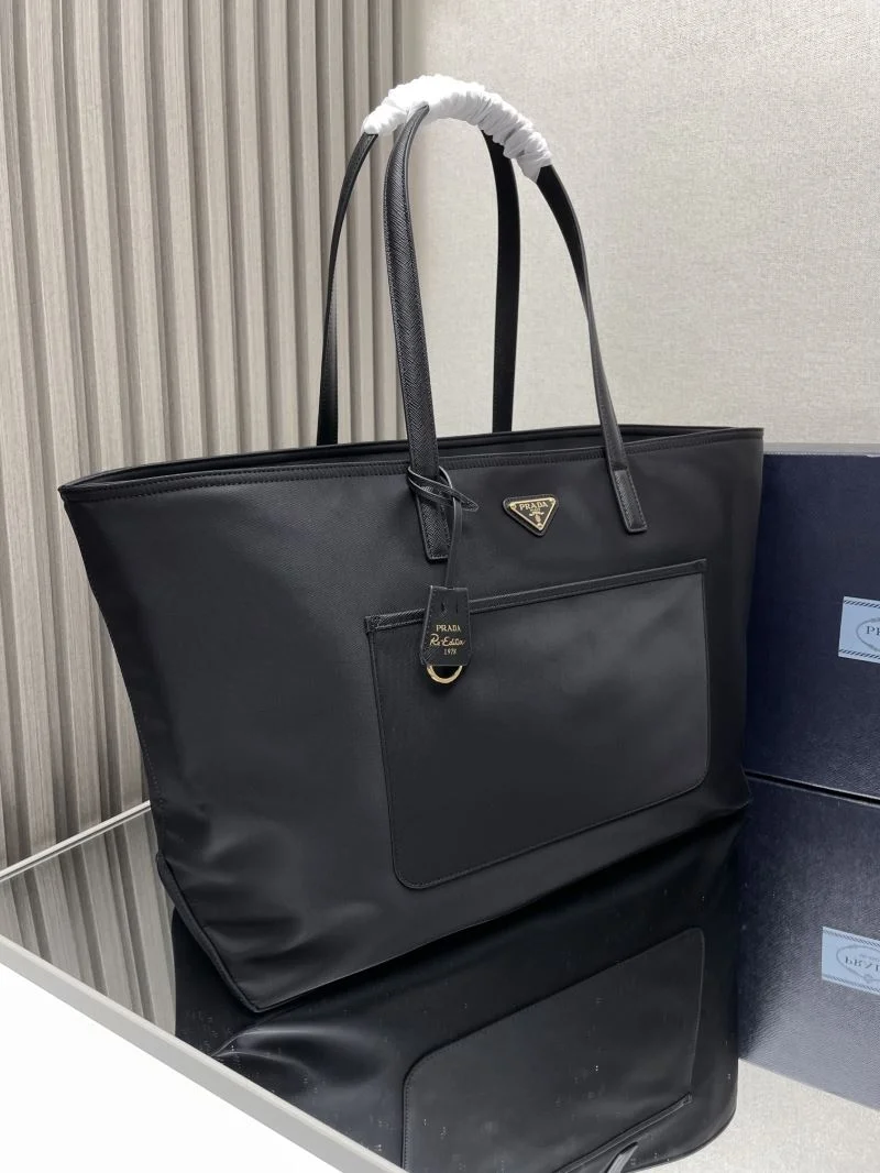 Top match Prada Shopping Bags