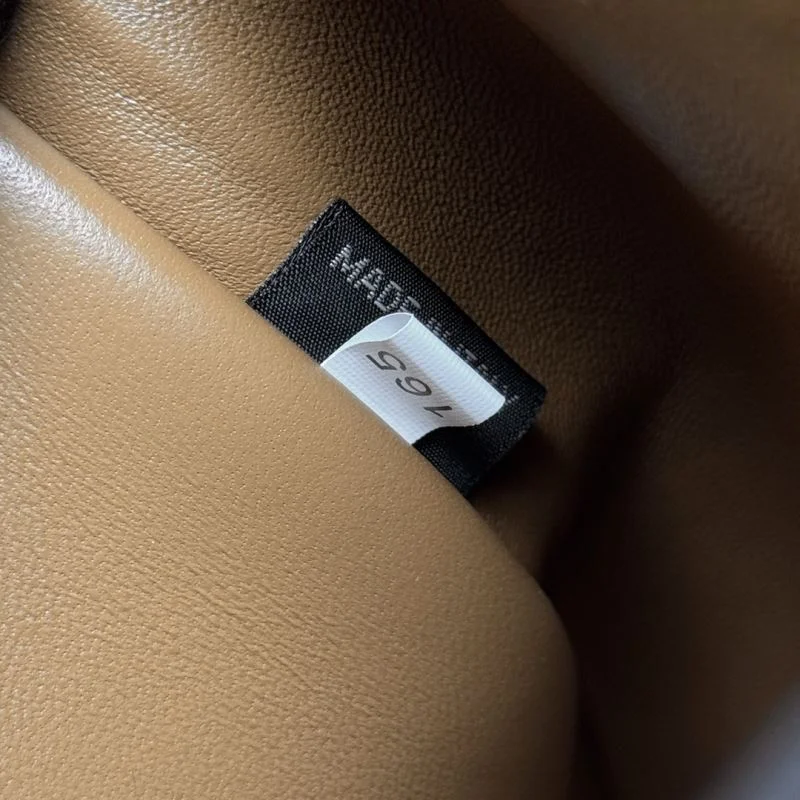 Factory-made Prada Shopping Bags