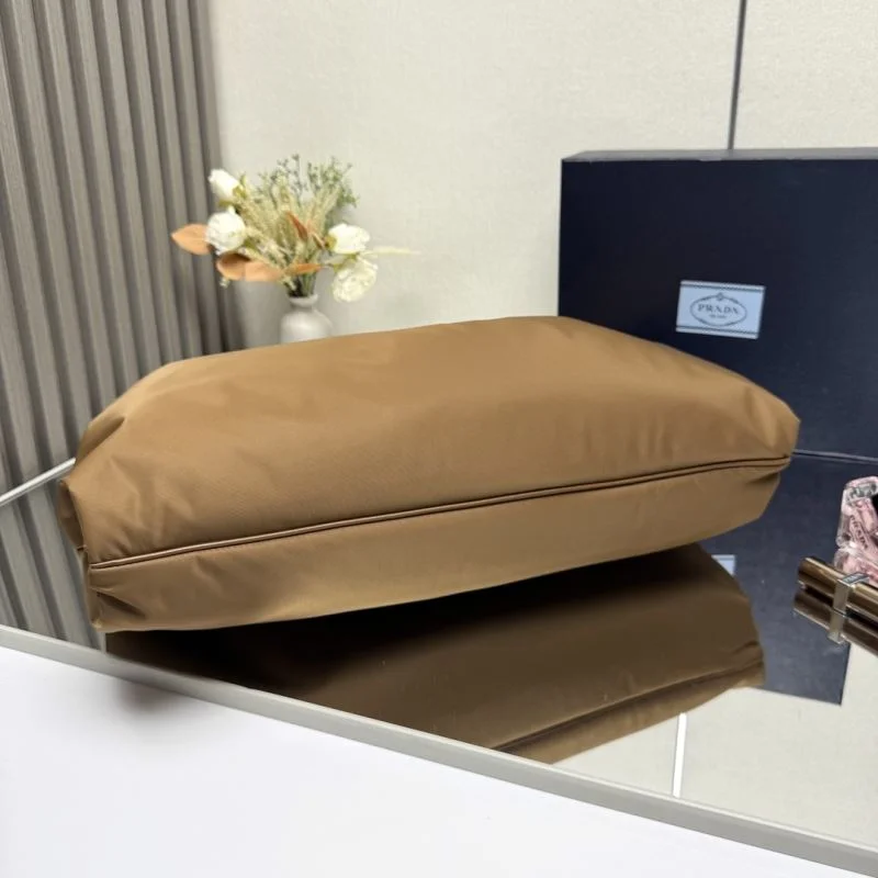 High accuracy Prada Shopping Bags