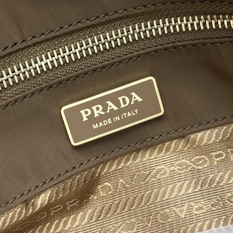 High accuracy Prada Shopping Bags