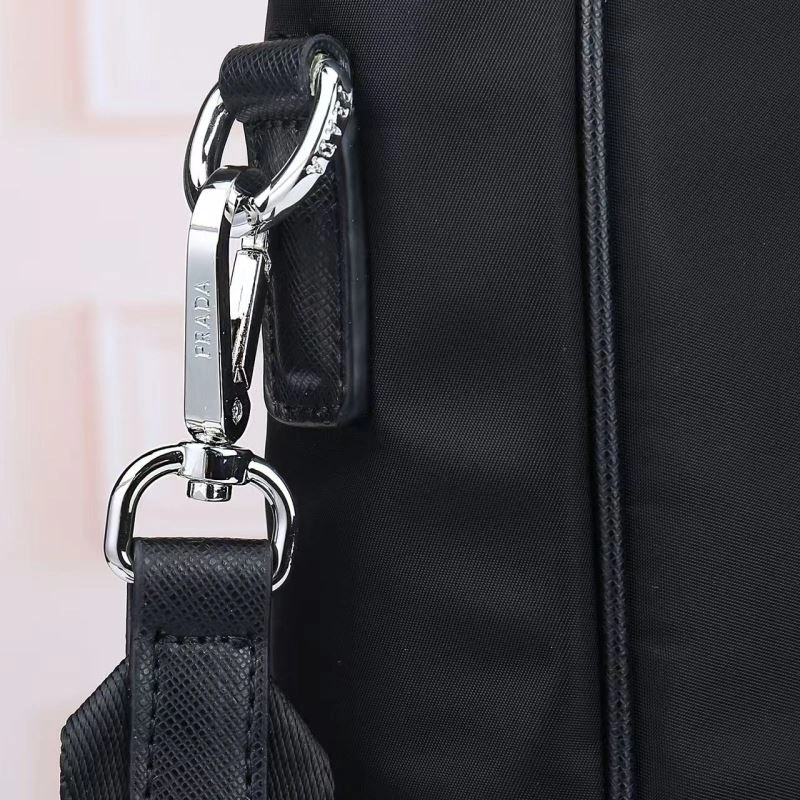 Top match Prada Shopping Bags