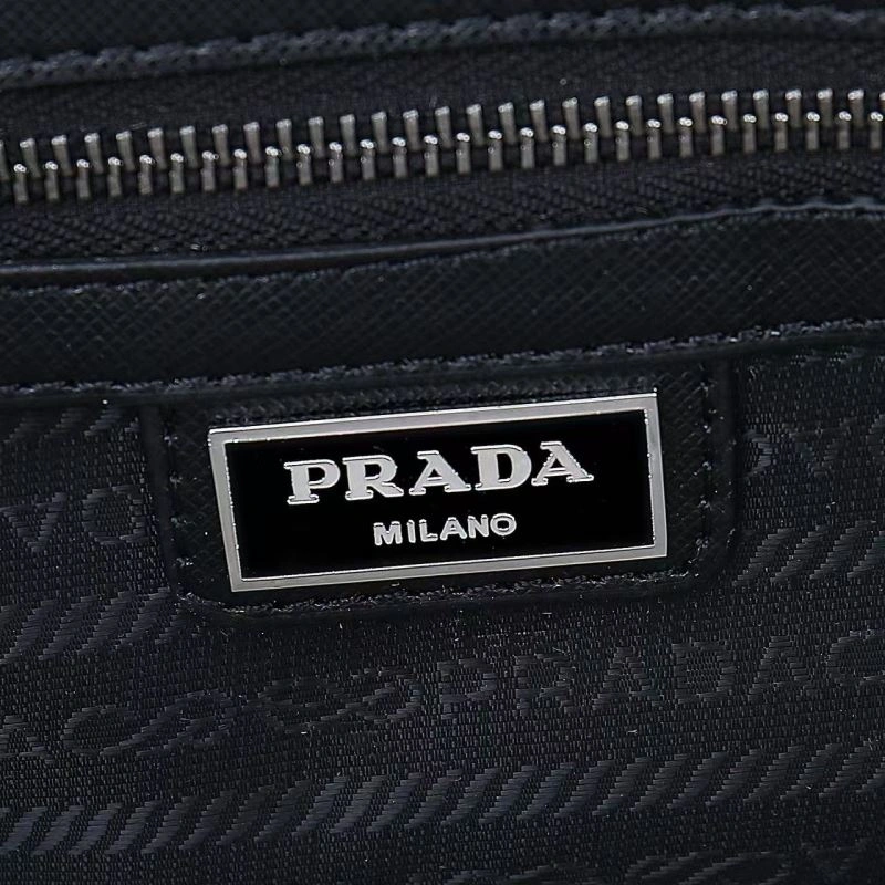 Top match Prada Shopping Bags