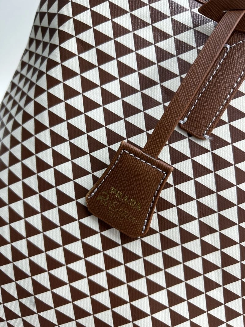 Low-cost Prada Shopping Bags