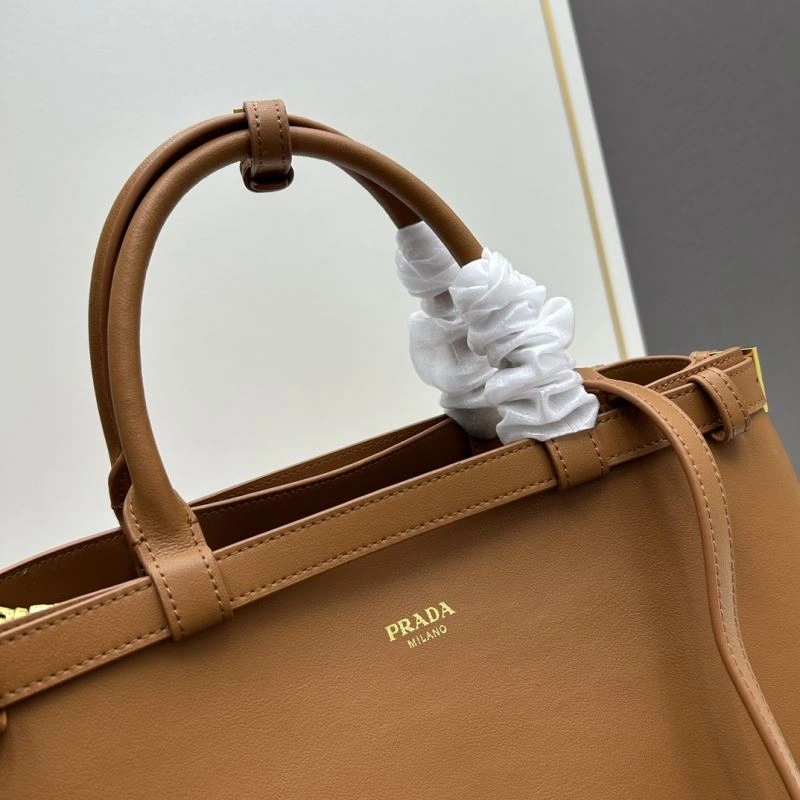 Top match Prada Shopping Bags