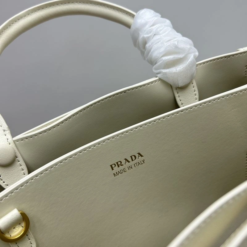 High fidelity Prada Shopping Bags