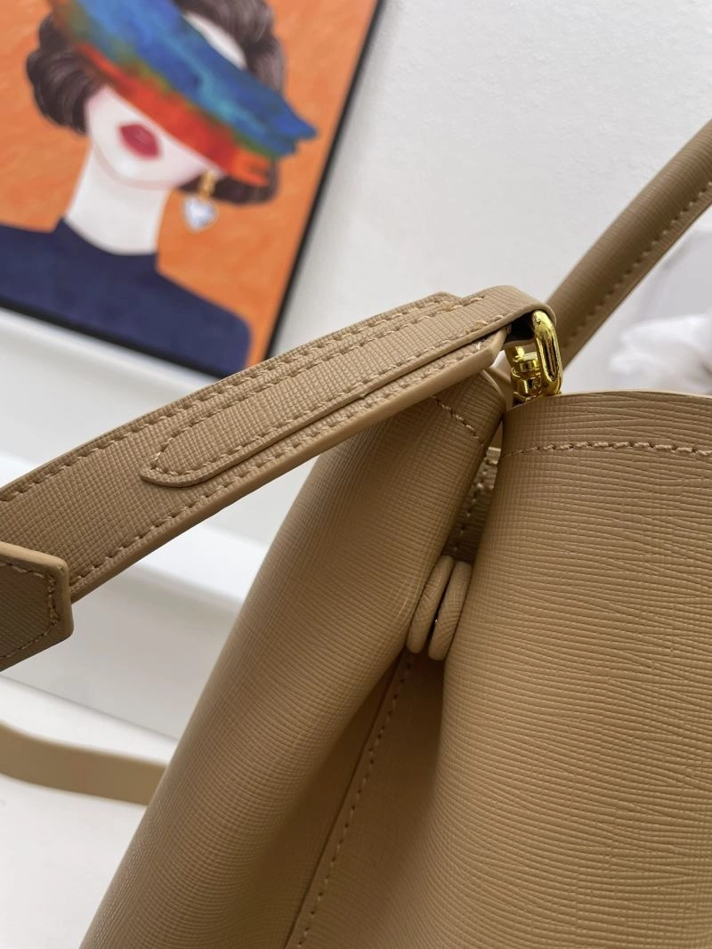 Low-cost Prada Shopping Bags