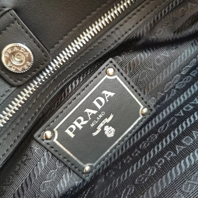 Cut-rate Prada Shopping Bags