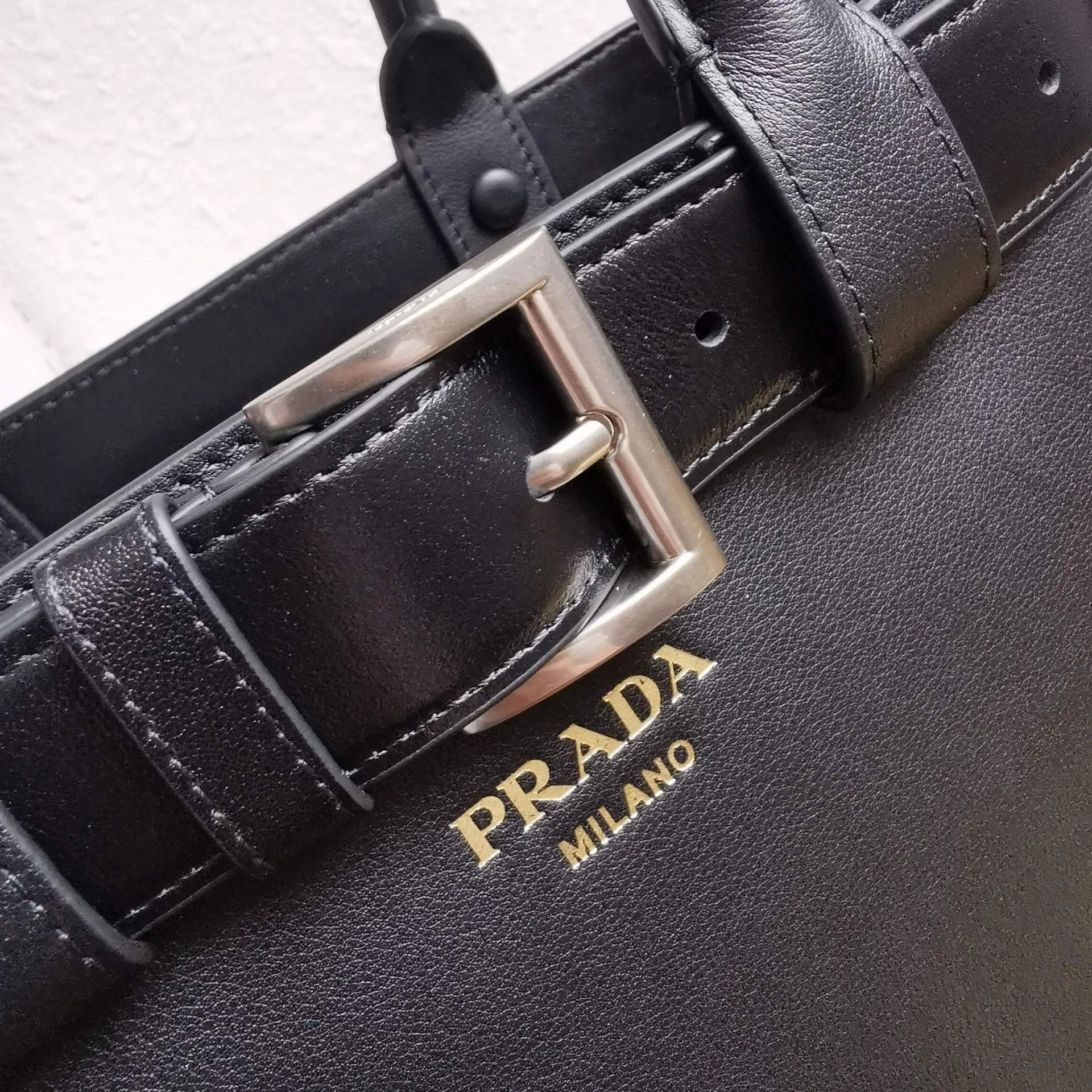 Discounted Prada Shopping Bags