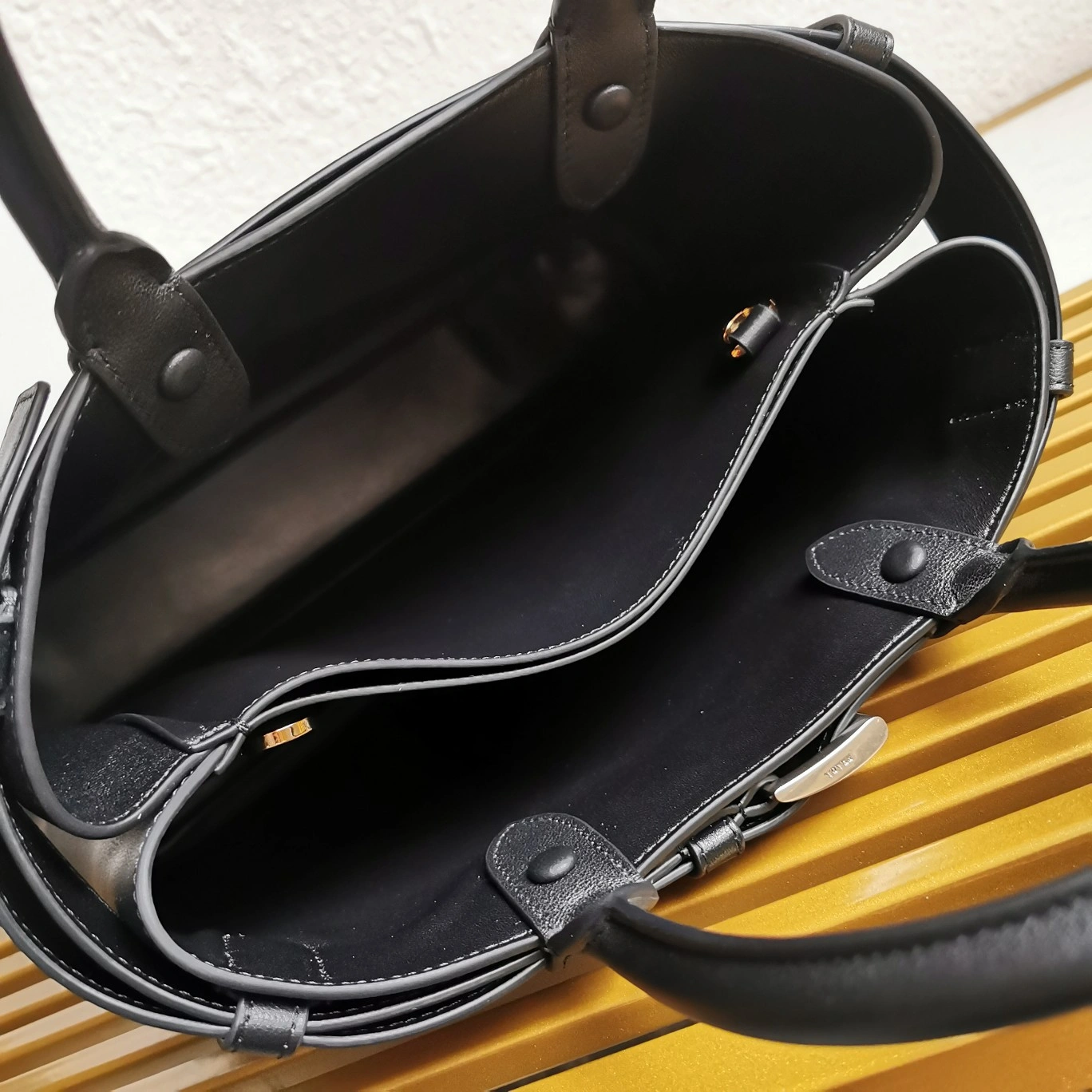 Discounted Prada Shopping Bags