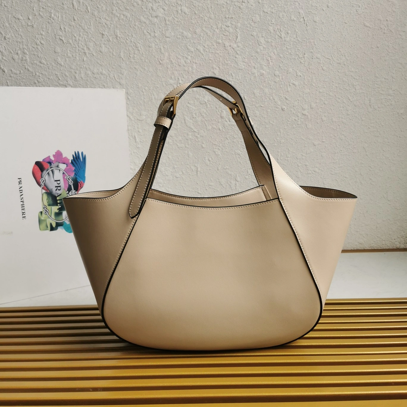 High accuracy Prada Shopping Bags