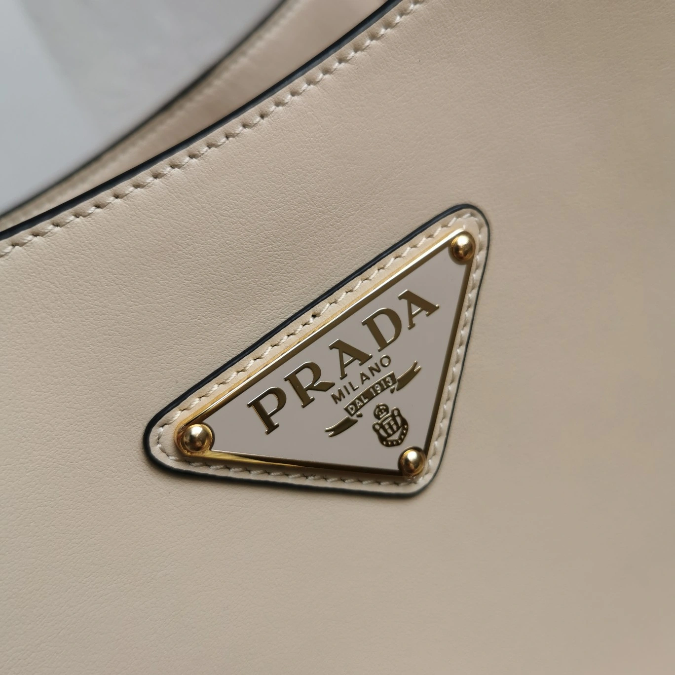 High accuracy Prada Shopping Bags