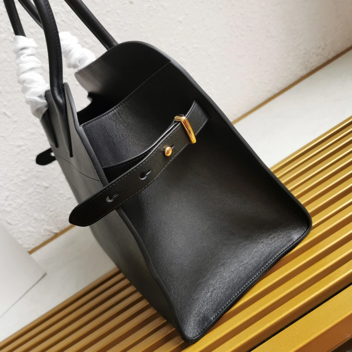 Indistinguishable Prada Shopping Bags